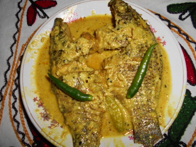Paramita's Kitchen: Tilapia Macher Sorshe Posto Bata / Tilapia Fish ...