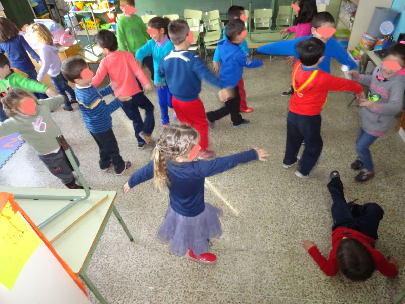 nubenubita: Juego de niños: Girar y girar