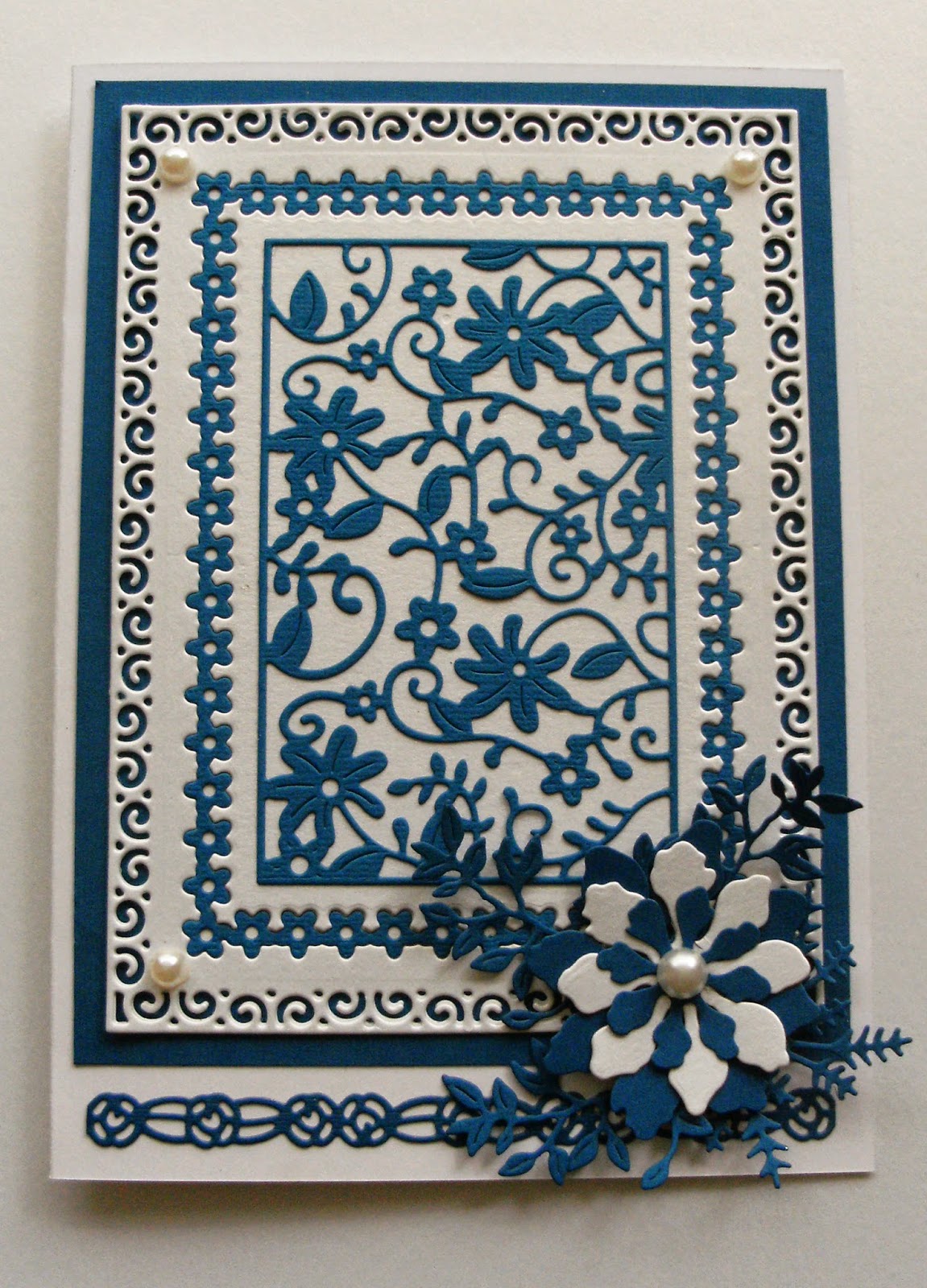 Alcoholinky: Tattered Lace