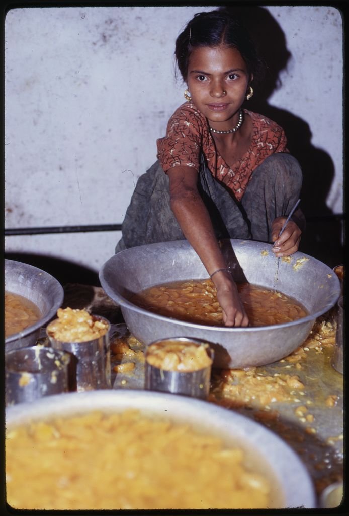 Wonderful Color Photographs That Capture Everyday Life in Sikkim From ...
