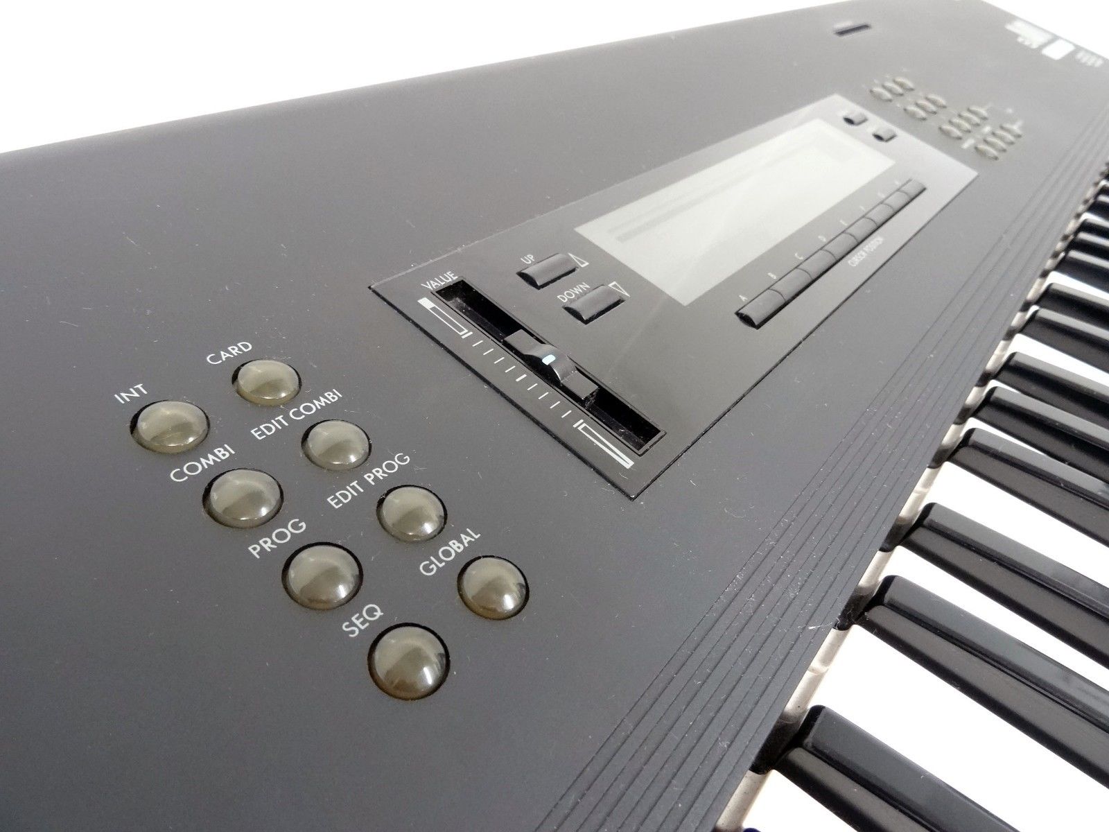 MATRIXSYNTH-B: Korg M1 EX Music Workstation Synthesizer w/ Hard Case SN ...