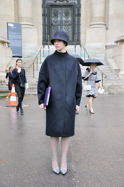 COLOUR ME RED: VIKA GAZINSKAYA STYLE