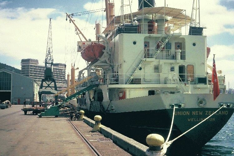 transpress nz: merchant ship Union New Zealand