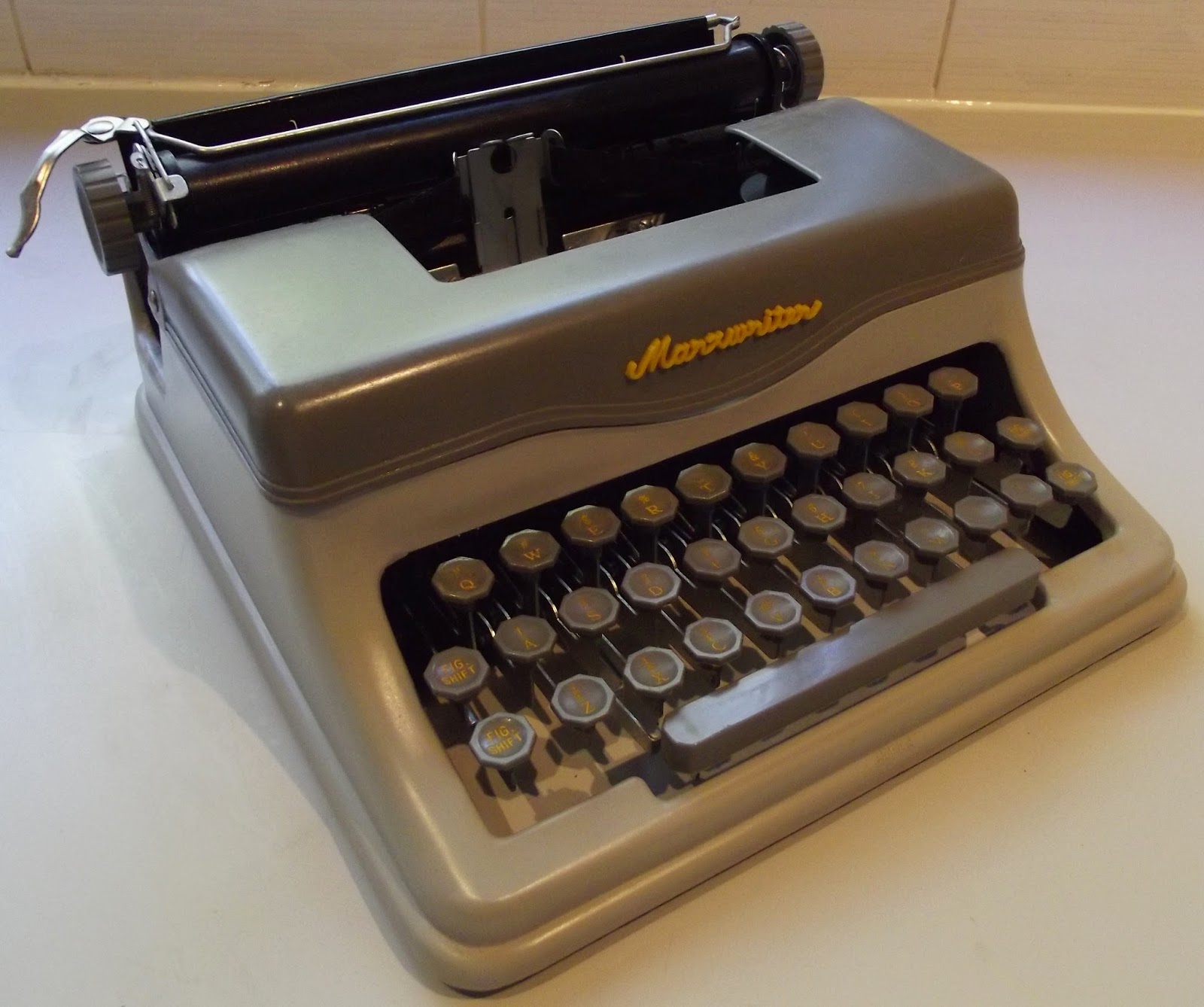 oz.Typewriter: Karl Marx and Typewriters