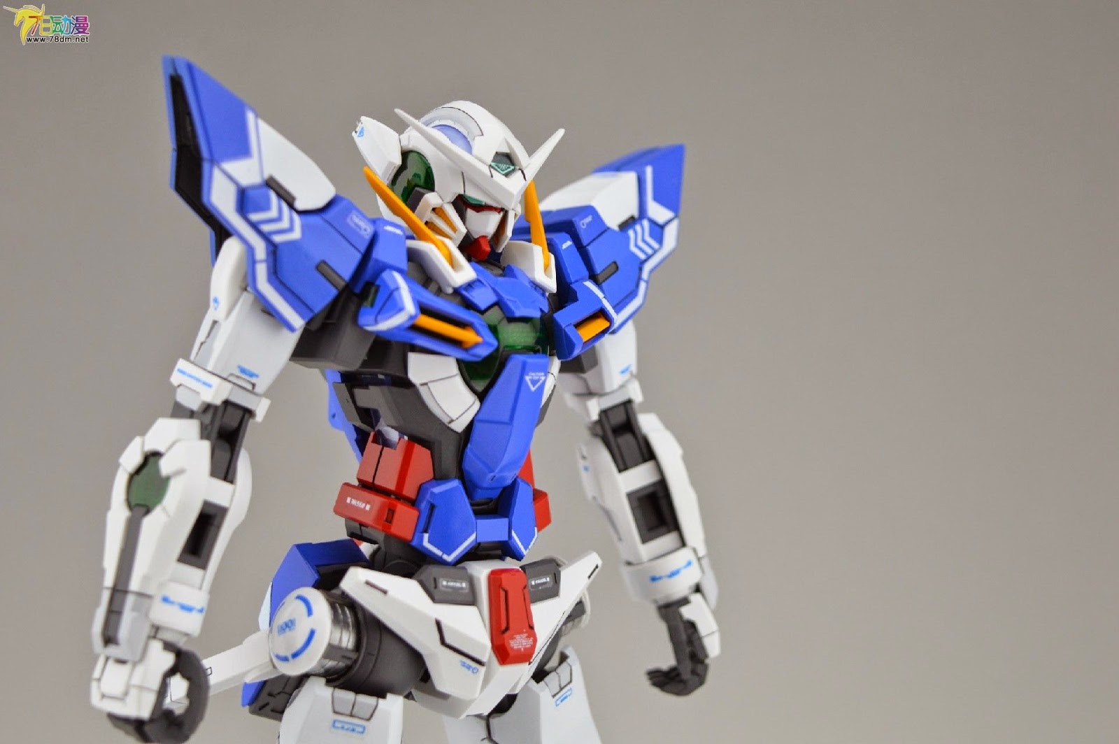 Gundam Family: MG 1/100 Exia Gundam R3