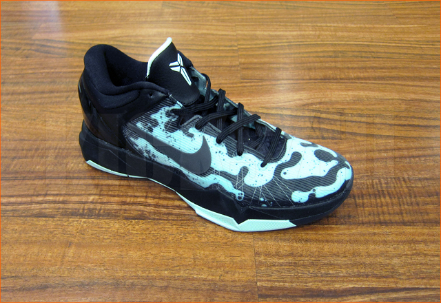 Sneakers, Sets and Reps: Nike Kobe VII System Sneaker | SHOEOGRAPHY