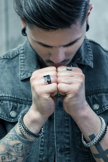 Acessórios Masculinos de Metal para 2017 - Moda Aprovada - Blog de Moda ...
