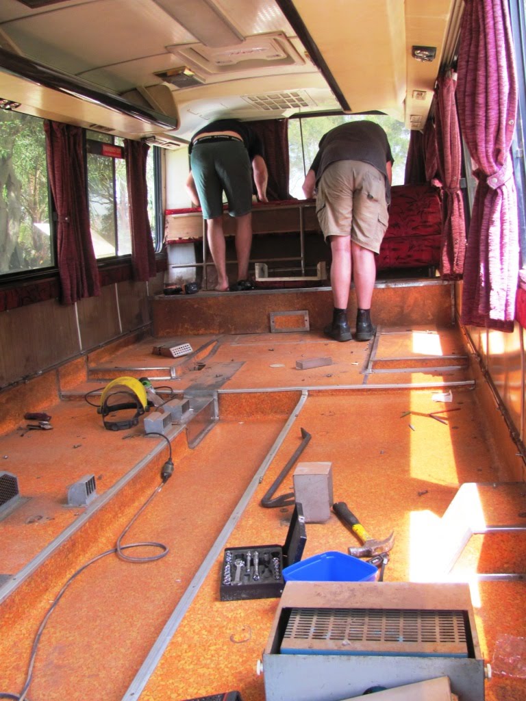 Robbiebago Adventures: Bus conversion: Stripping it out