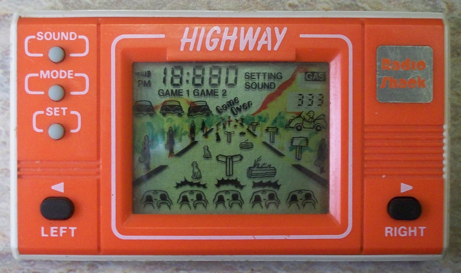 6 Surprising Things Radio Shack Taught Kids With Electronic Handheld Games