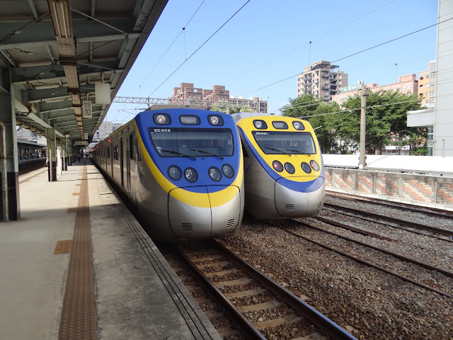 Blair's 鐵道攝影: EMU800型電聯車 / TRA EMU800 Type Electric Multiple Unit