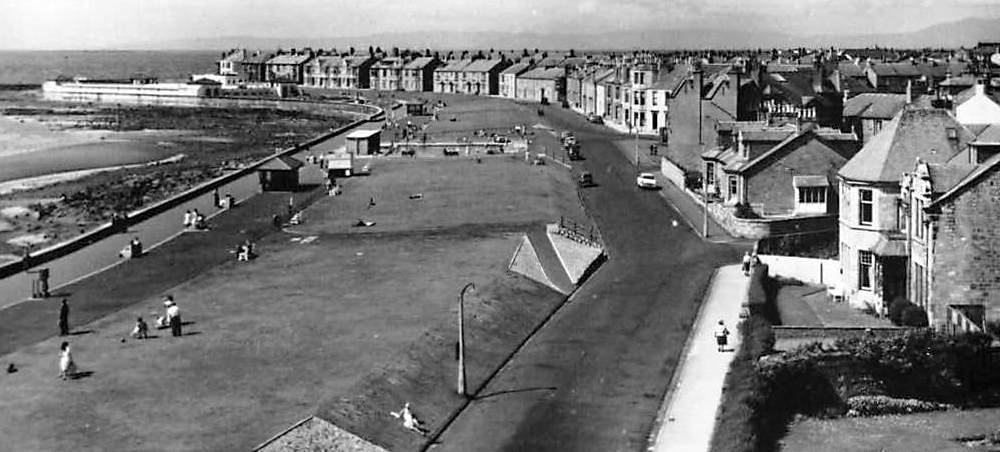 Tour Scotland: Old Travel Blog Photograph Seafront And Beach Troon Scotland