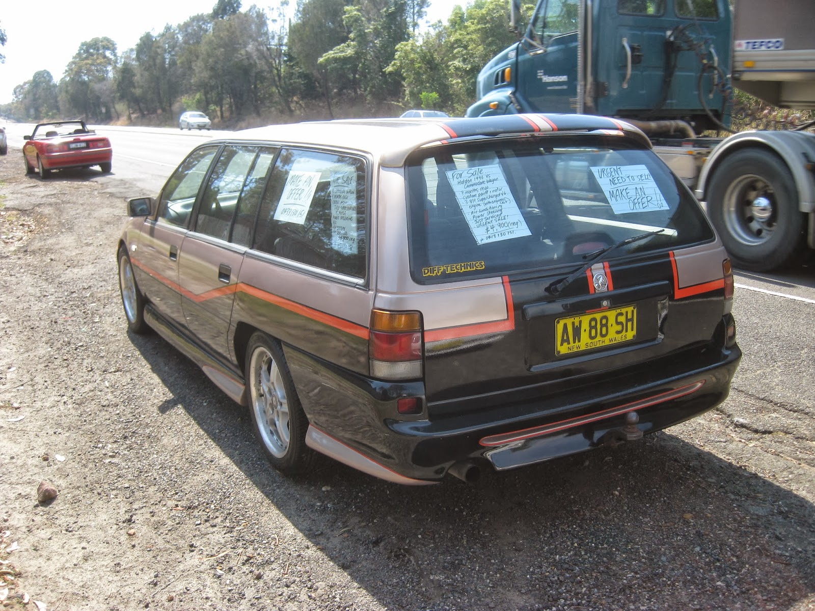 Aussie Old Parked Cars: 1996 Holden VS Commodore 3.8 V6 Supercharged Wagon