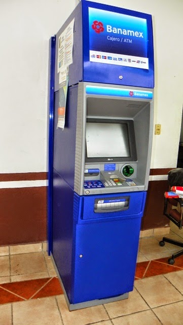 EL ÁGUILA DEL RÍO LERMA: Primer edil pone en marcha cajero Banamex en ...