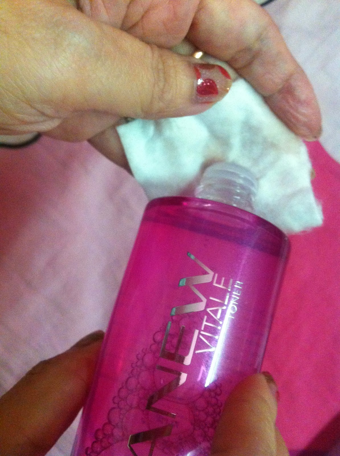 EVERGREEN LOVE: AVON Anew Vitale Toner