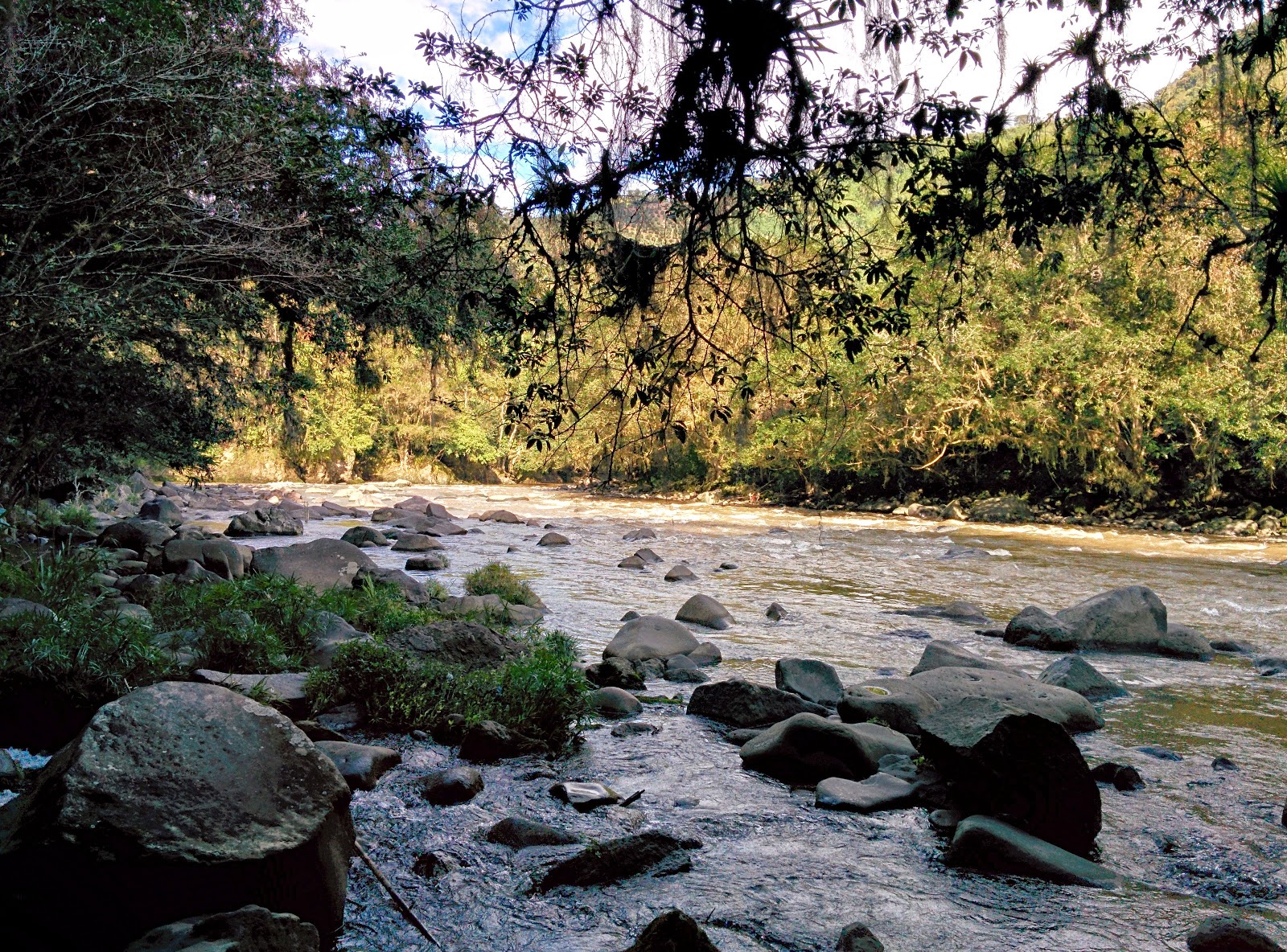Escalada de Cachi, Orosi, Cartago