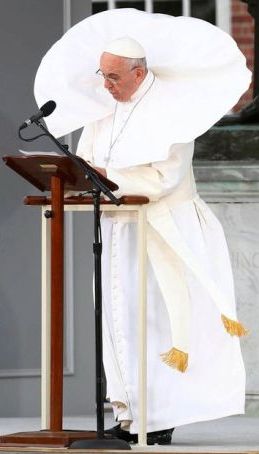 Welcome to Fidelis Eze's Blog: The wind vs Pope Francis' white cape...:-)