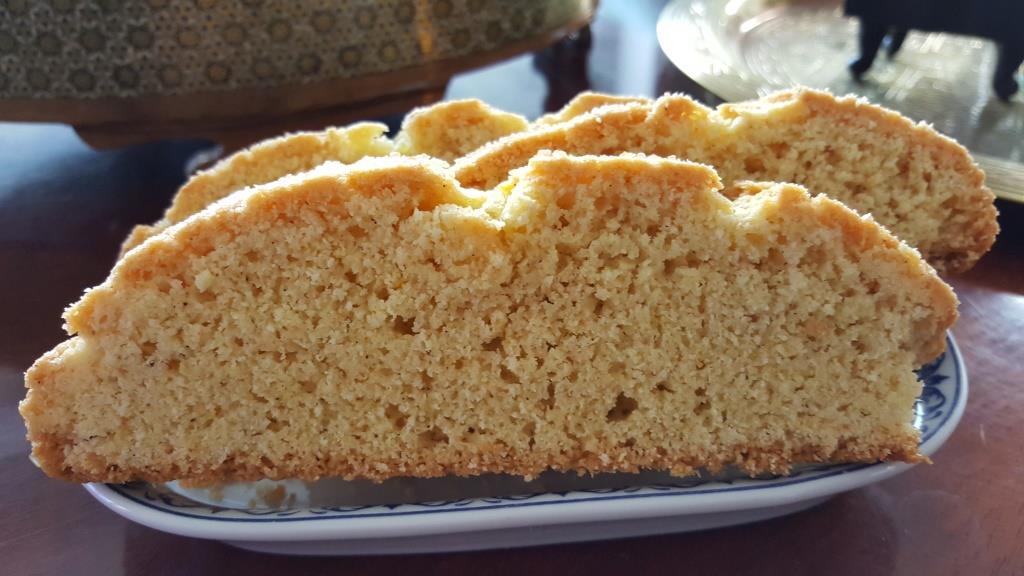 eat-culture: Ciambella romagnola - Biscotti (Pineapple cream)