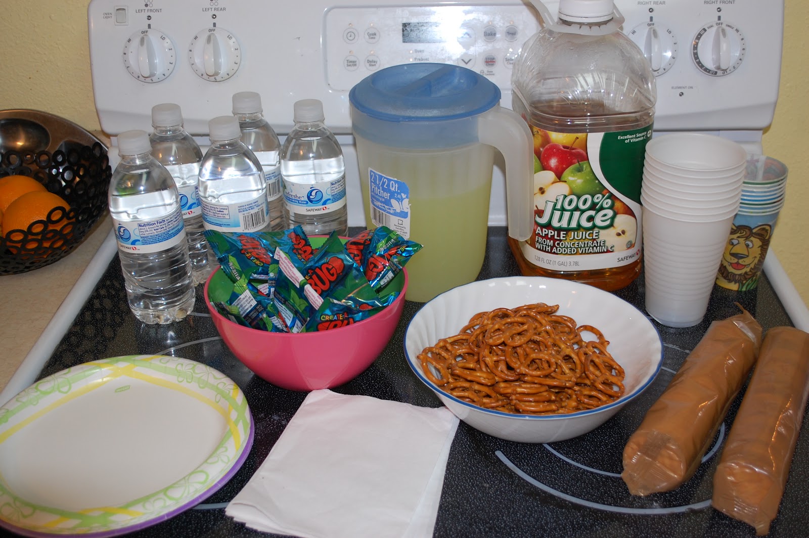 Adventures of a Mini Van Mom: Huggies Pull-Ups Party from House Party