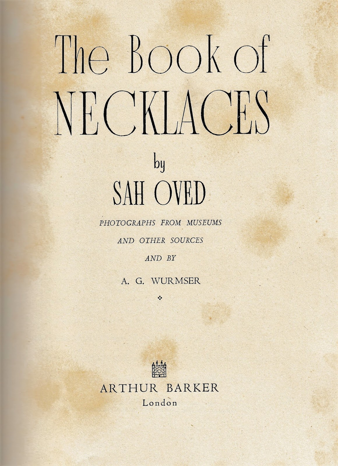 Estação Cronográfica: Livro do dia - The Book of Necklaces, de Sah Oved ...