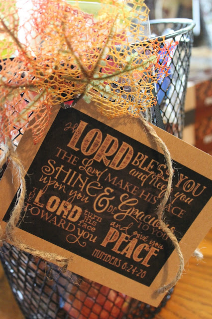 Ramblings of a Southern Girl: Frugal Fall Hospitality Baskets