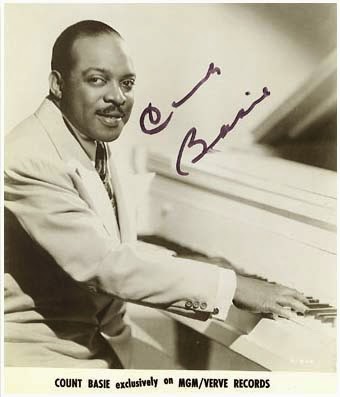 NOTICIAS Y EFEMERIDES MUSICALES Y DEL CINE: WILLIAM COUNT BASIE, UN 21 ...
