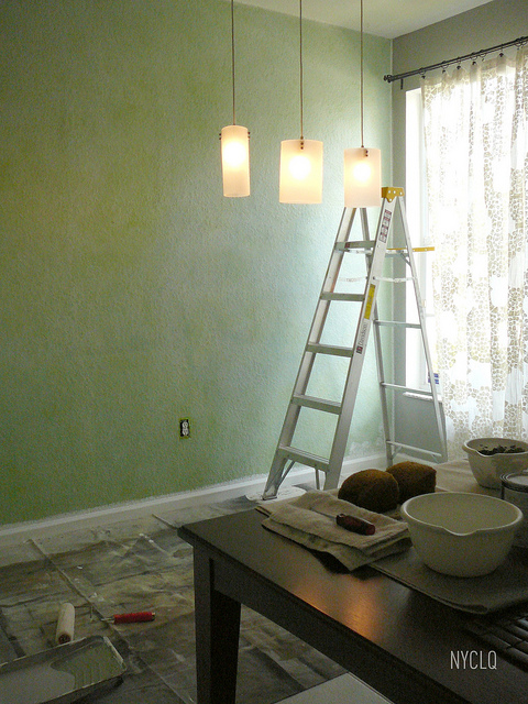 FOCAL POINT STYLING: DIY: HOW TO GRAY WASH WALLS