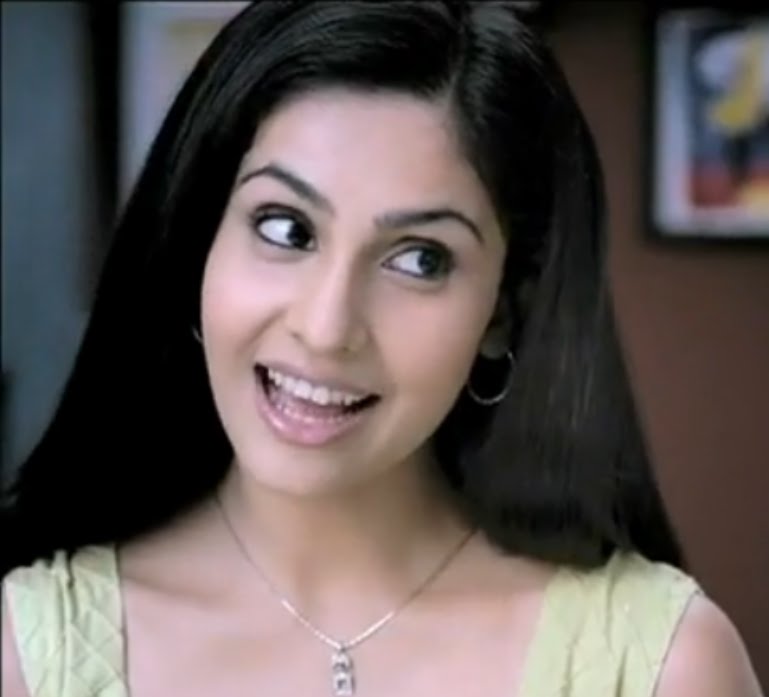 Divya Parameshwar: Cute Model Divya Parameshwar