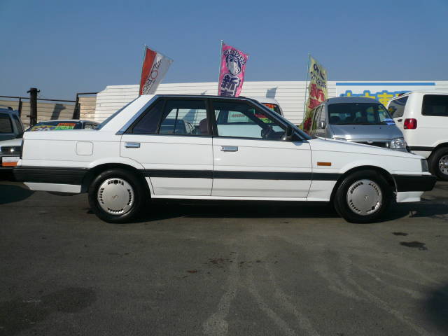 80sHERO: HR31 Skyline GTS-R CSL Sedan..