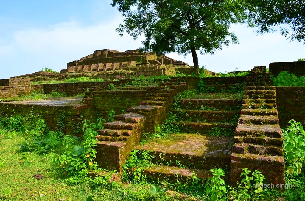 Just Tripping!: Mansar – The Monumental Brick Architecture Marvel of ...