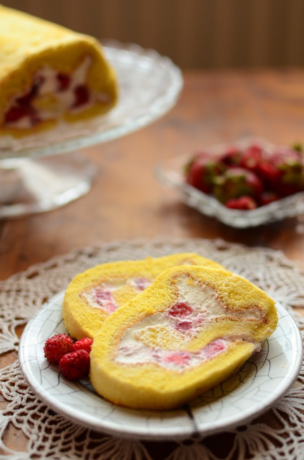 Mlsy od Lucy: Bezlepková roláda z tapiokové mouky s jahodami