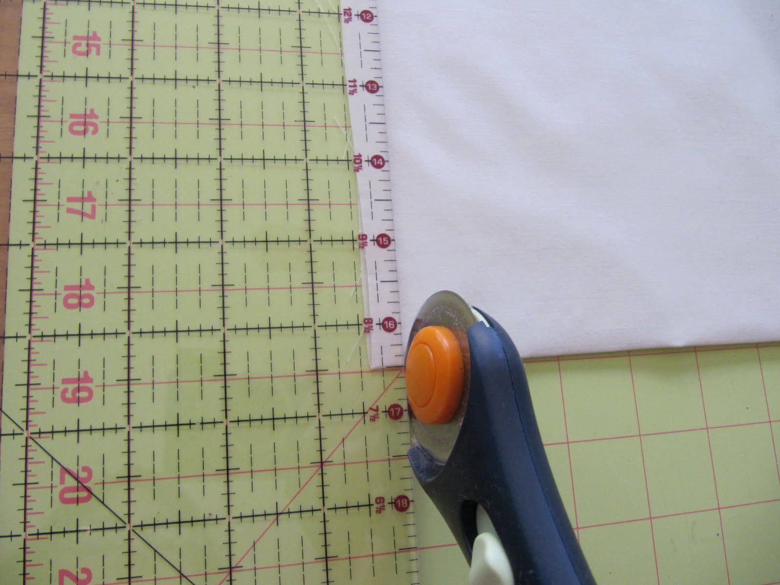 Sew Many Ways How To Cut Fabric Squares With A Rotary Cutter sew-many-ways-how-to-cut-fabric-squares-with-a-rotary-cutter