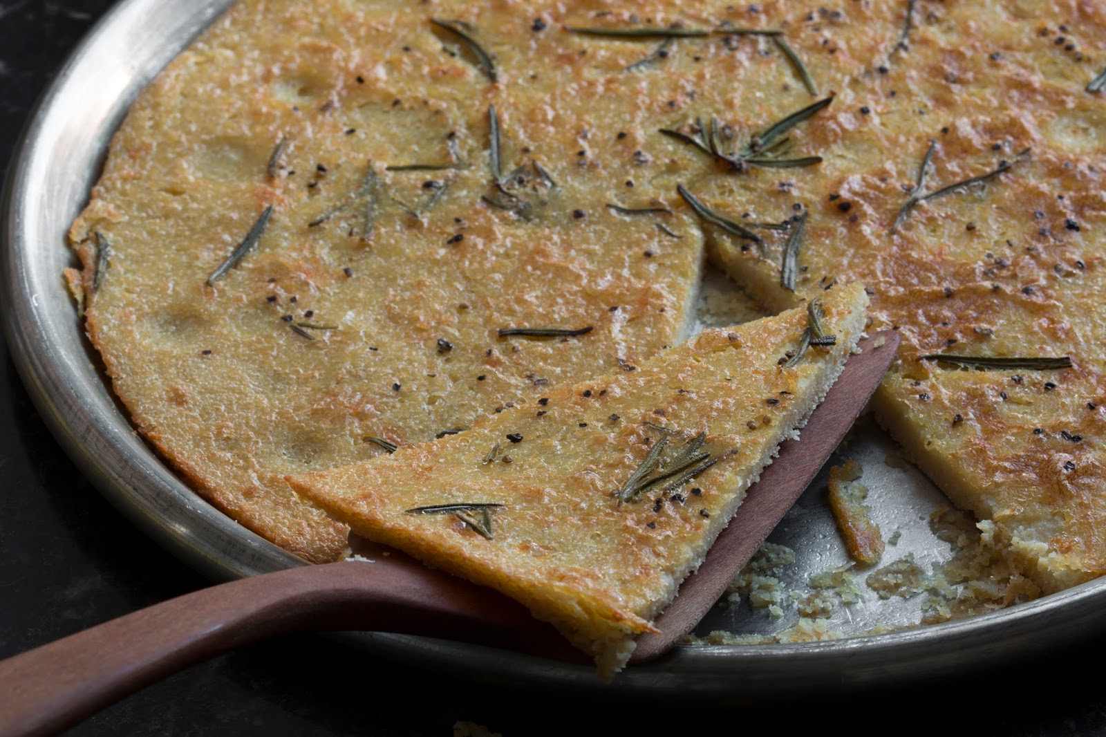 mani in pasta: Farinata di ceci - Flat Chickpea Bread with Rosemary