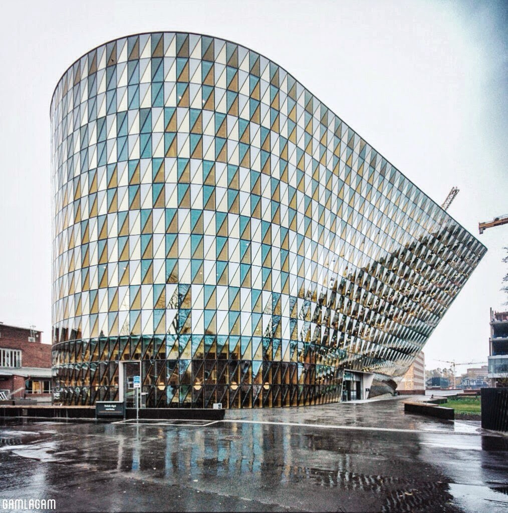 Of Modern Architecture