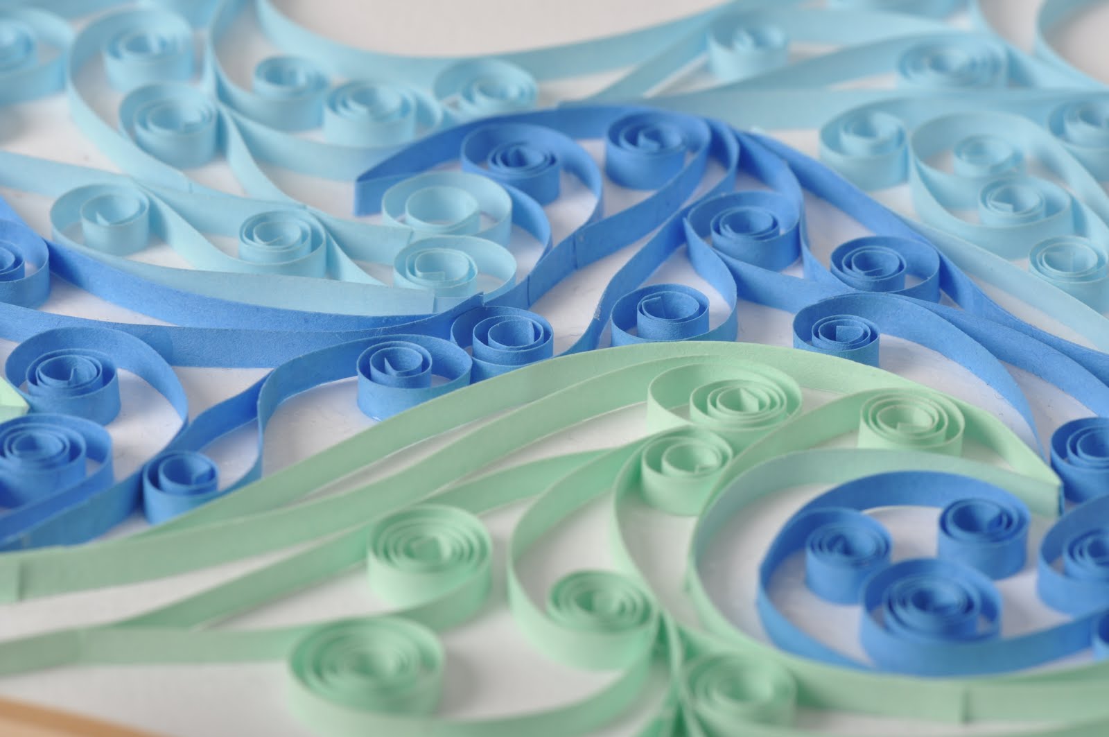 Lovely Stuff: Puffin Book Cover-Quilling