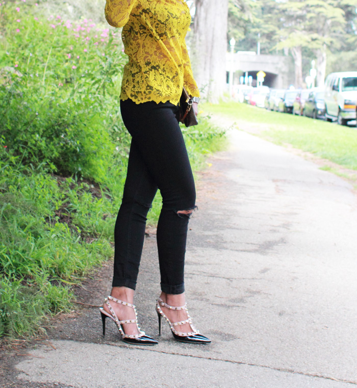 WITHLOVESTYLE: Yellow Lace & Black Ripped Jeans