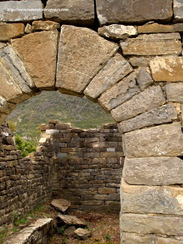 Baúl del Arte: LOS VANOS DURANTE LA EDAD MEDIA