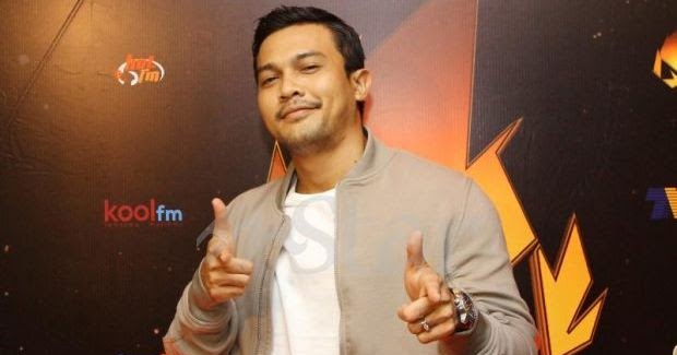 Saharul Ridzwan Pilih Makkah Sebagai Lokasi Berbulan Madu - Shainginfoz