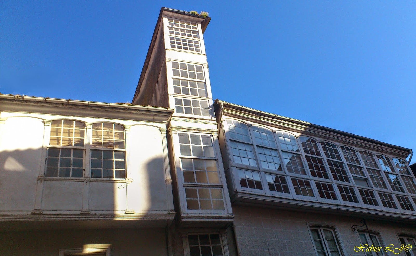 LO QUE NUESTRAS CÁMARAS VEN: La casa más estrecha de Galicia.Monforte ...