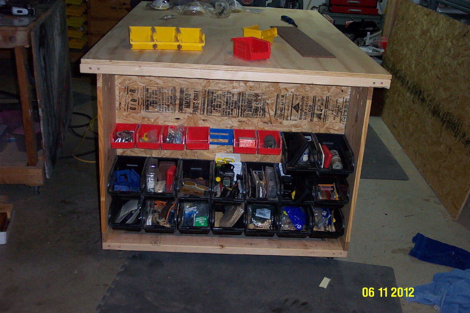Joe's Wood Hobby: Work Table for the small shop