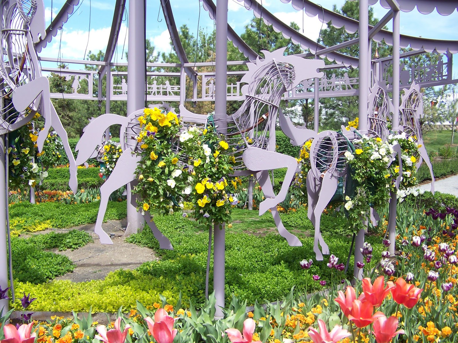 Garden Girl's Utah Adventure. : Thanksgiving Point Tulip Festival...The ...