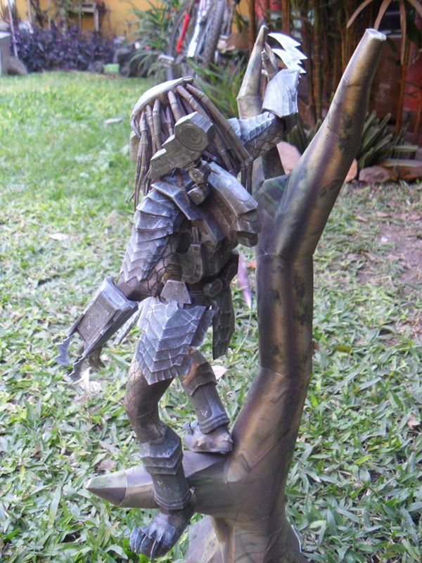 LucArts Papercraft: Depredador Papercraft (proceso e imágenes finales)