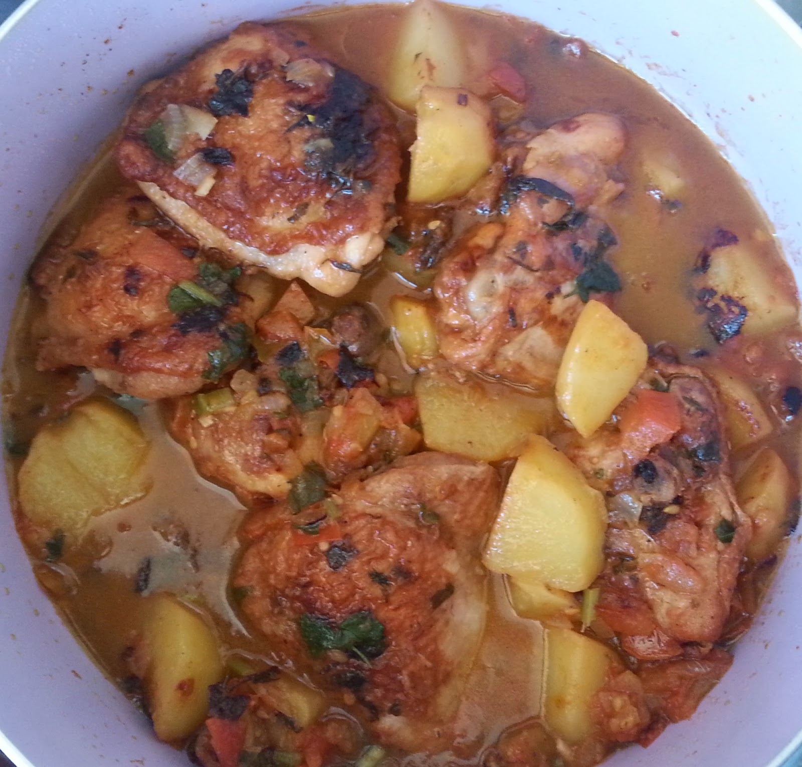 Mundo de Buca: Frango Ensopado com Batatas