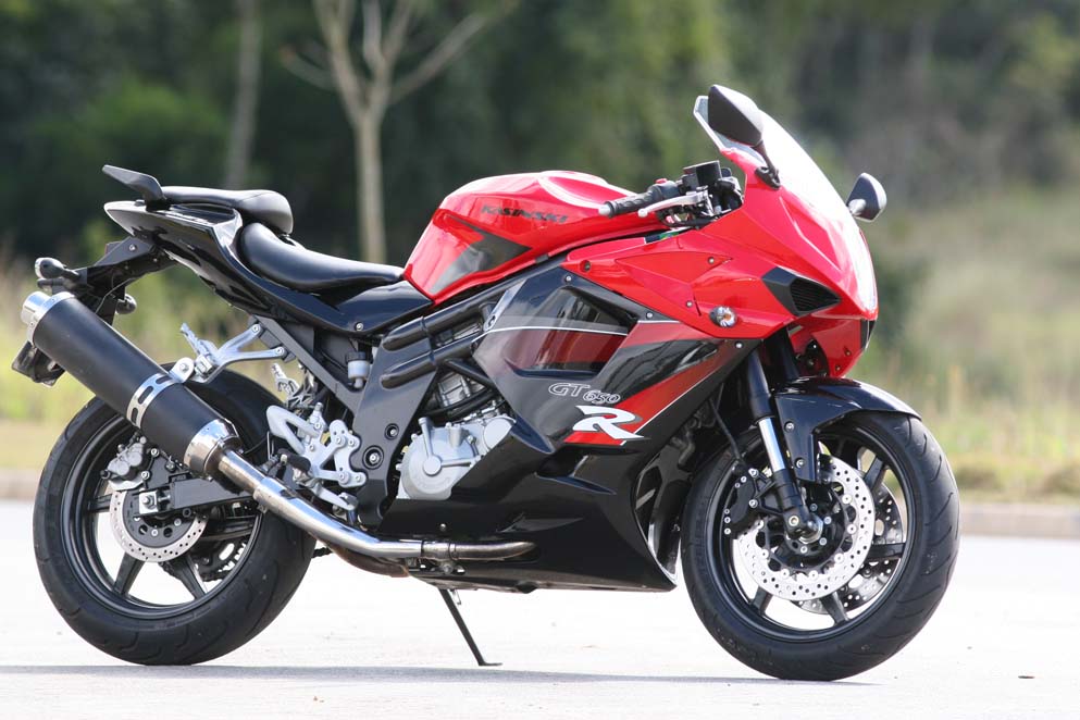 Doni Motos: Kasinski Comet GT 650r