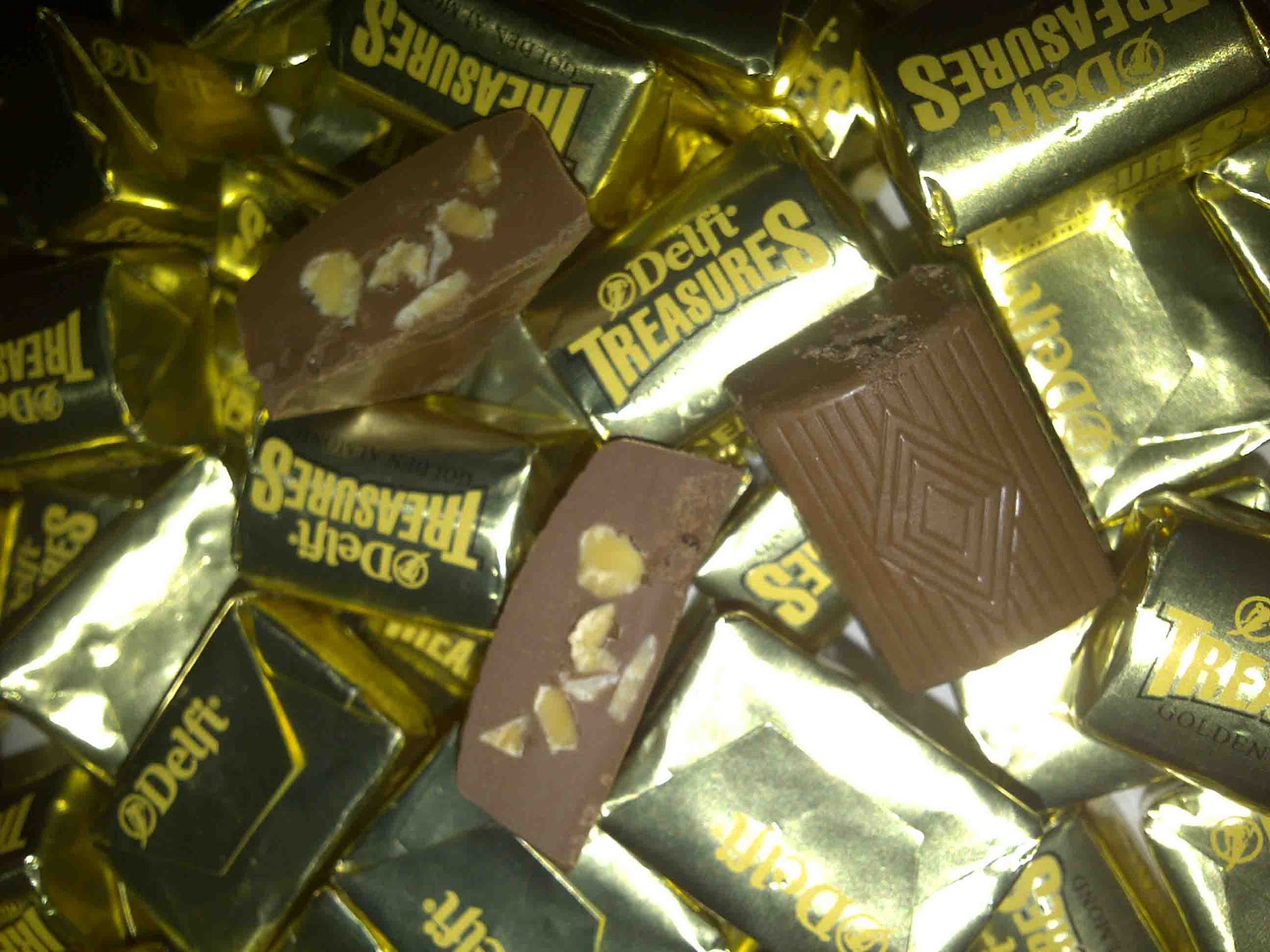 Cha Delfi Kiloan - Coklat Kiloan Murah: DELFI TREASURE ALMOND