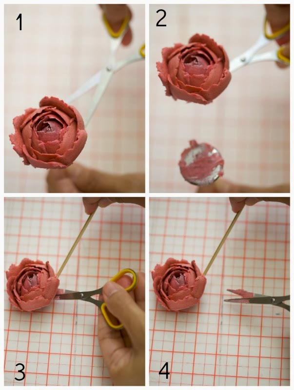 Pelajari cara membuat bunga Ros dari buttercream - masam manis