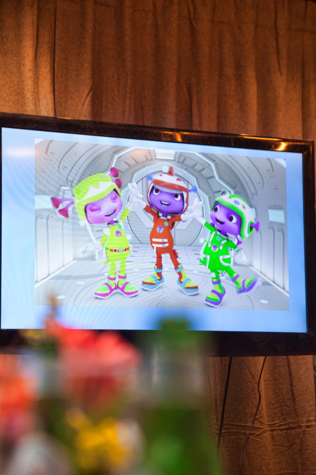 Sprout Channel New Original Series "FLOOGALS" premieres January 23rd ...