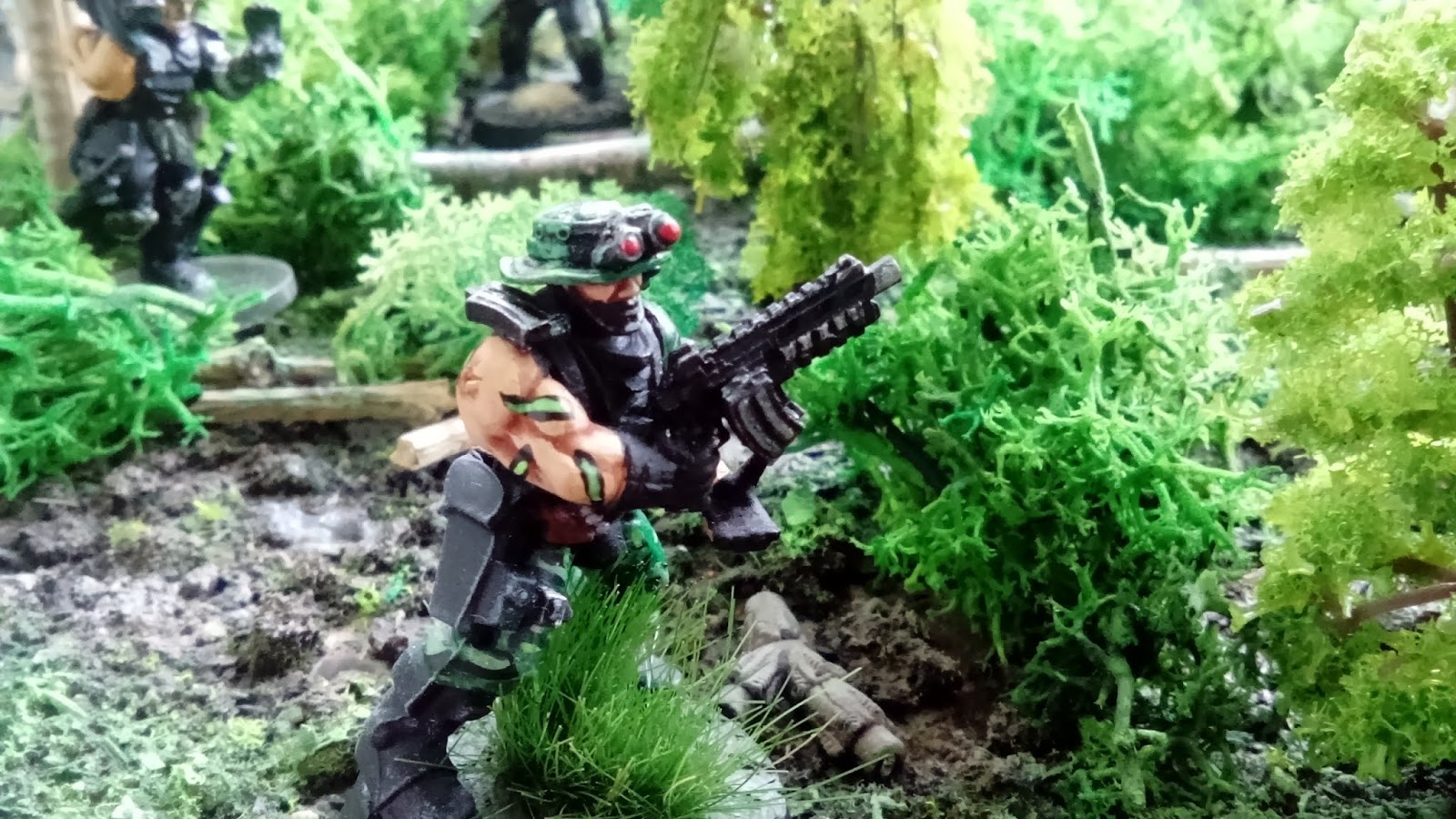 What's On Your Table: Catachan vs Predator - Faeit 212