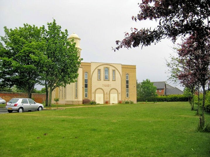 AHMADIYYA MOSQUE: Nasir Mosque - Hartlepool UK