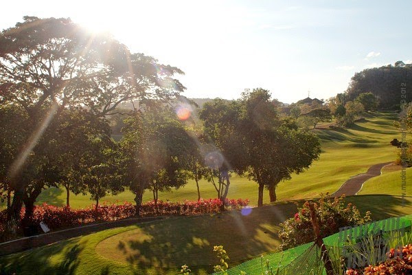 Mucking Around Manila: Olives Restaurant at Thunderbird Resort Rizal