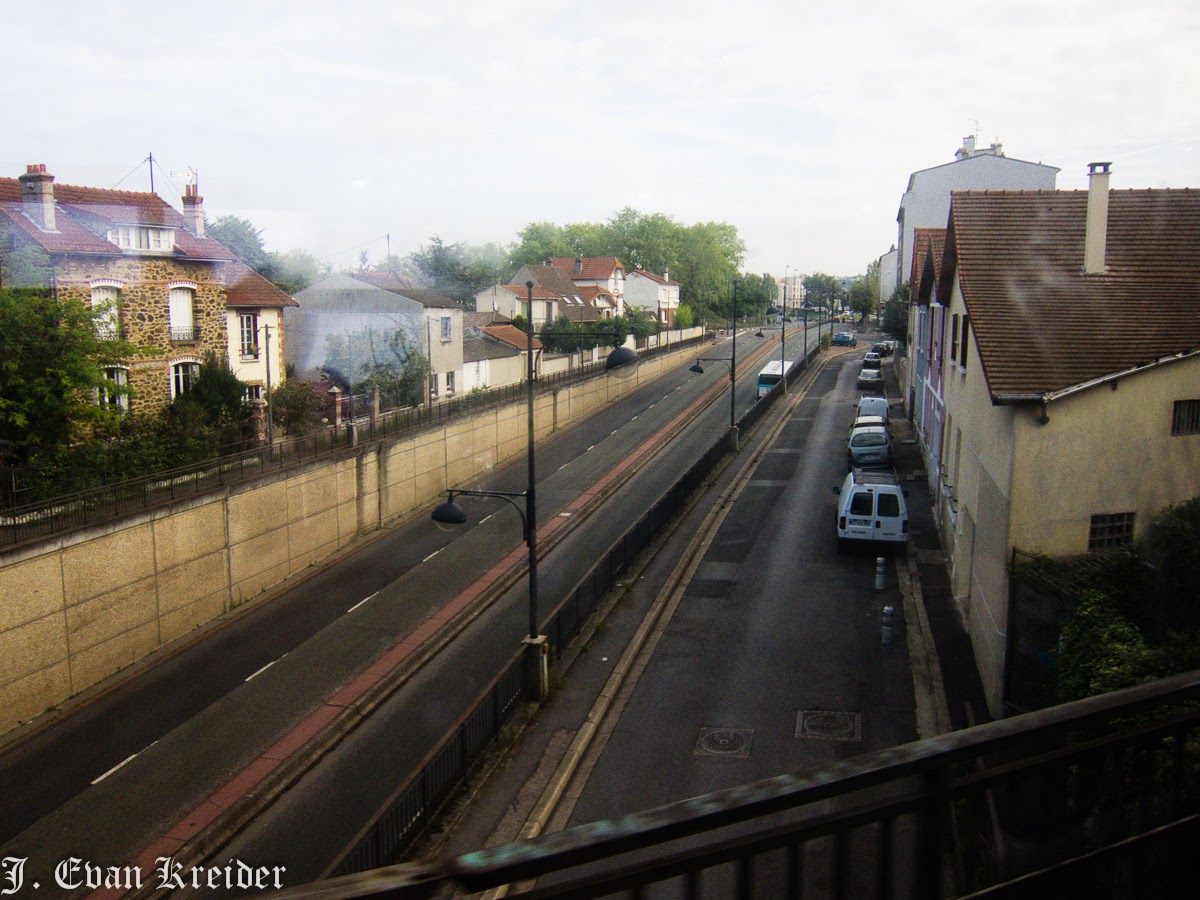 Postcards from St Maurice: Train to Provins